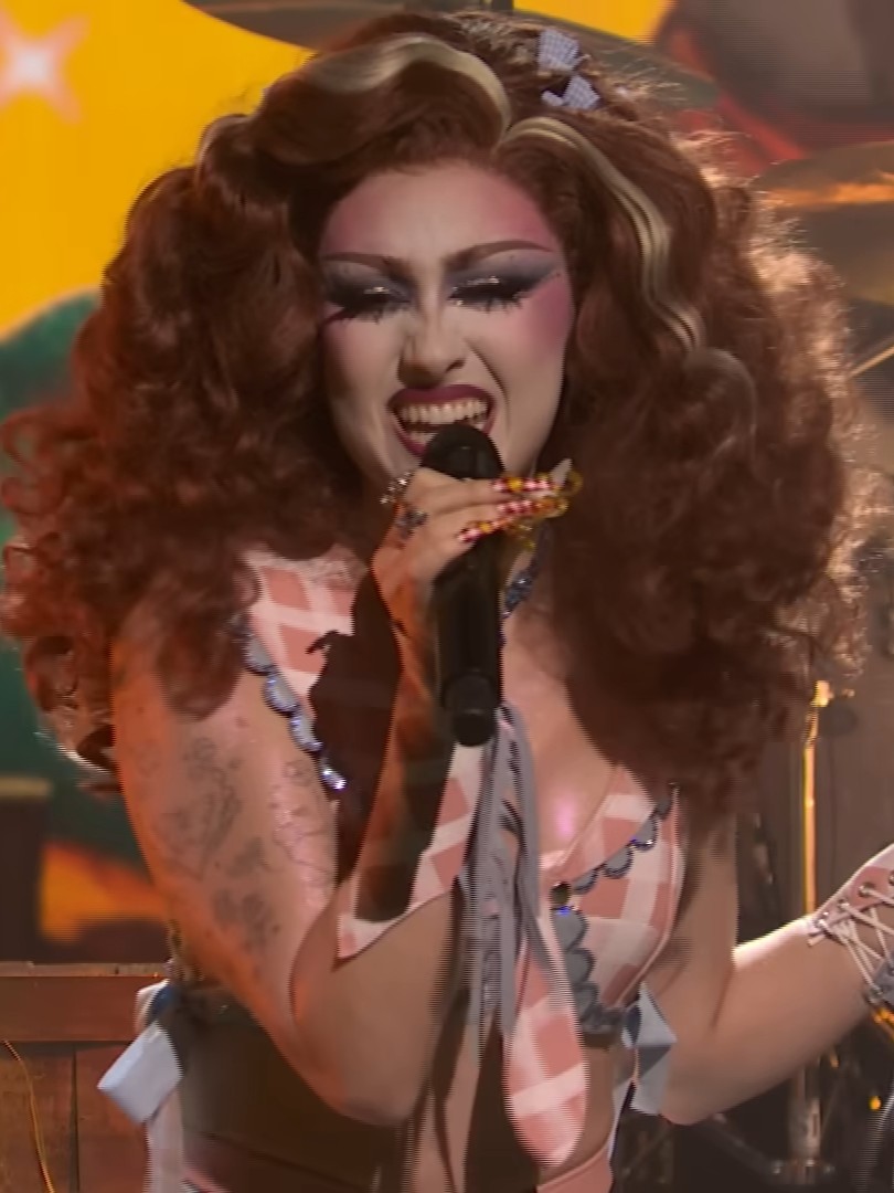 FANS LAP UP CHAPPELL'S "THE GIVER"