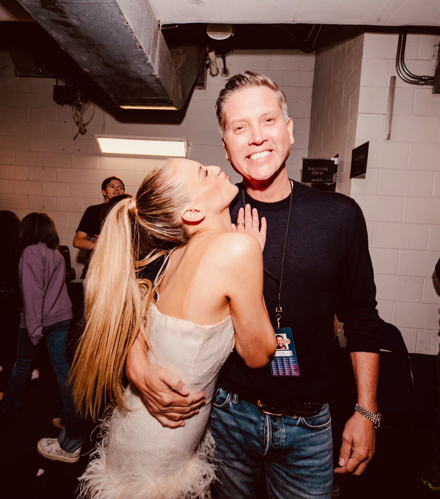 KELSEA BALLERINI'S "LIVE ON TOUR" IS A WRAP