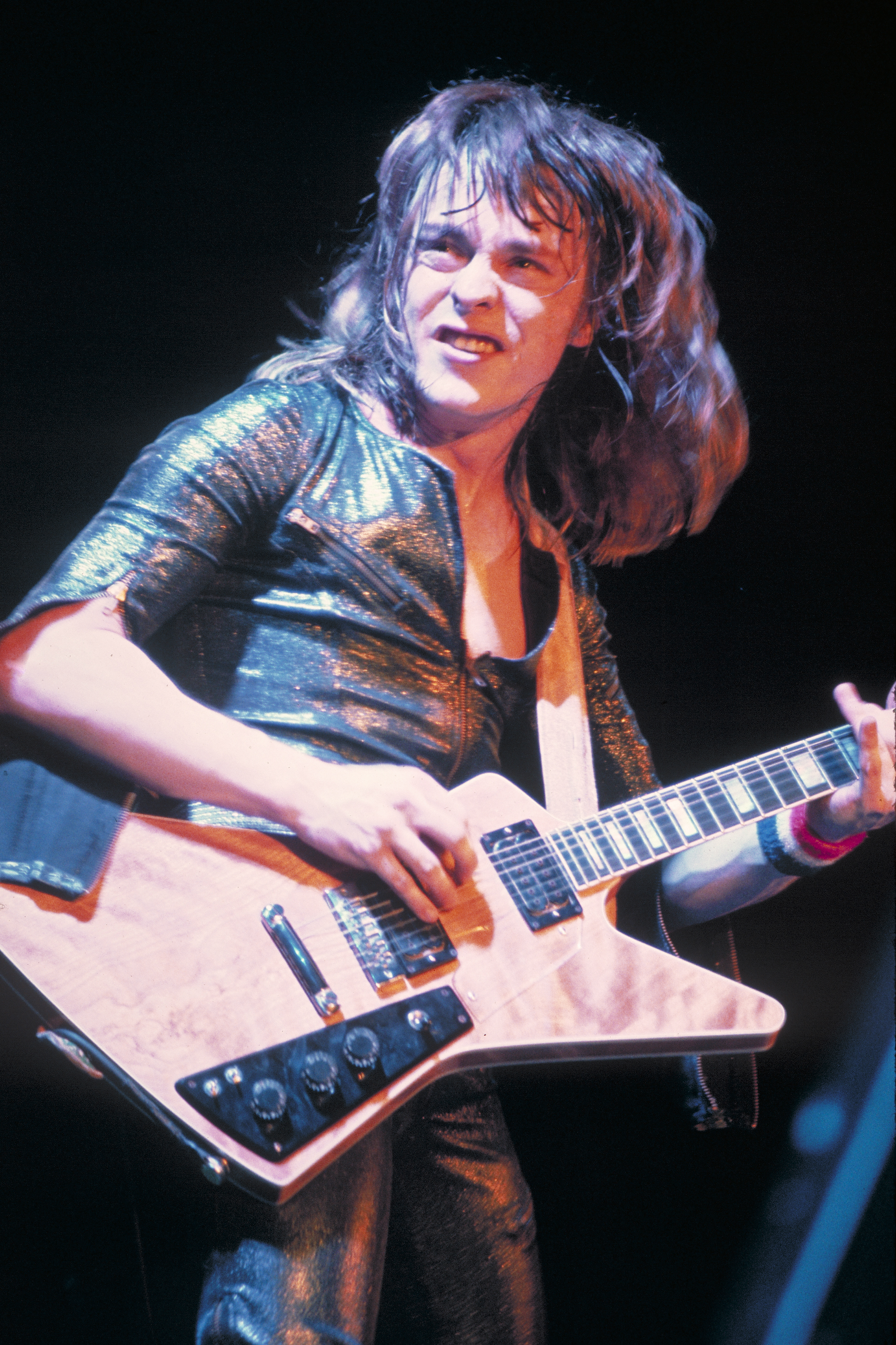RICK DERRINGER, ROCK GUITARIST AND PRODUCER, DIES AT 77