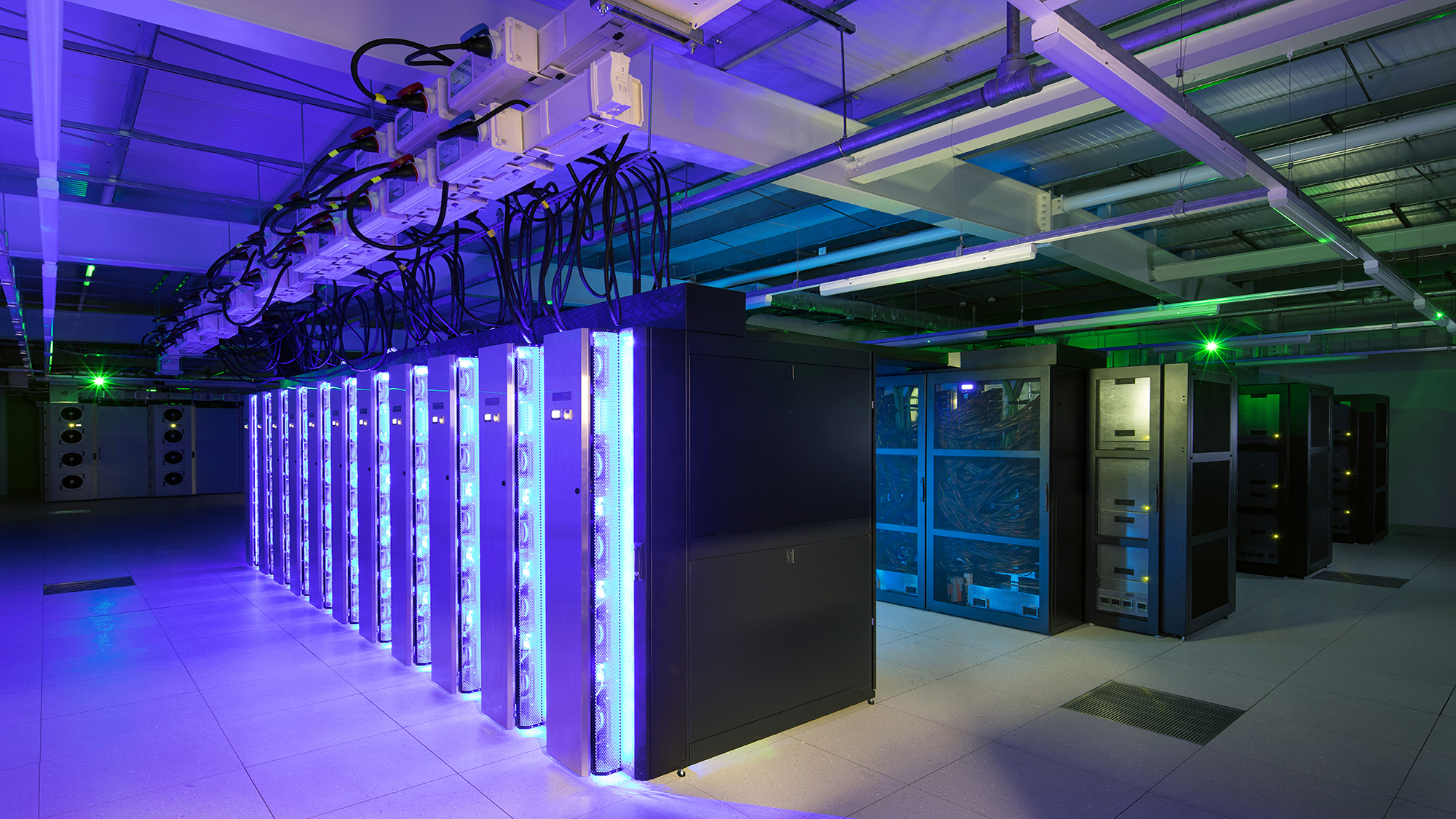 Future Data Centers: Distributed, Grid or Cloud Computing? Future Data Centers: Distributed, Grid or Cloud Computing?