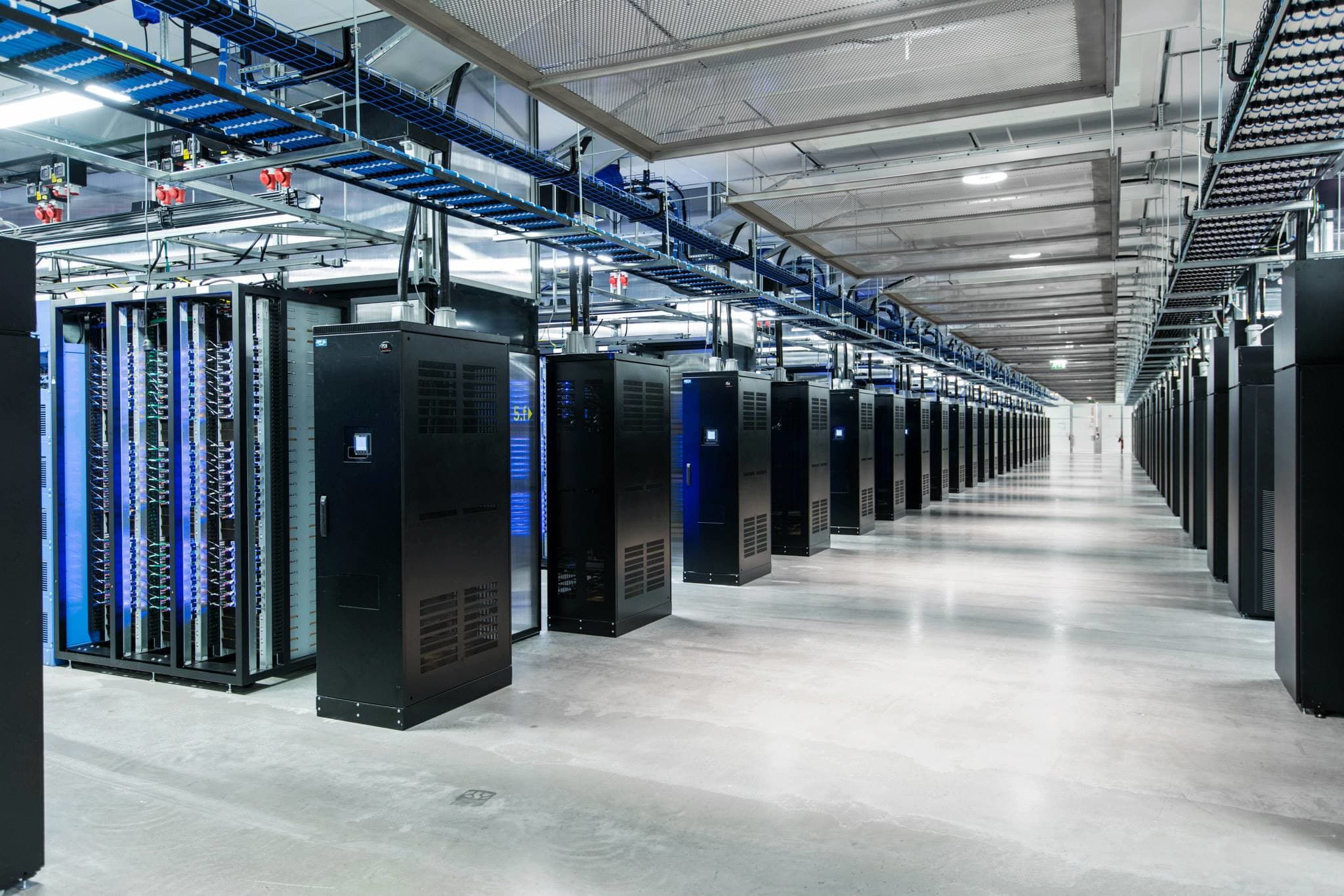 Cumulus, Facebook Push Open Data Center Interconnect