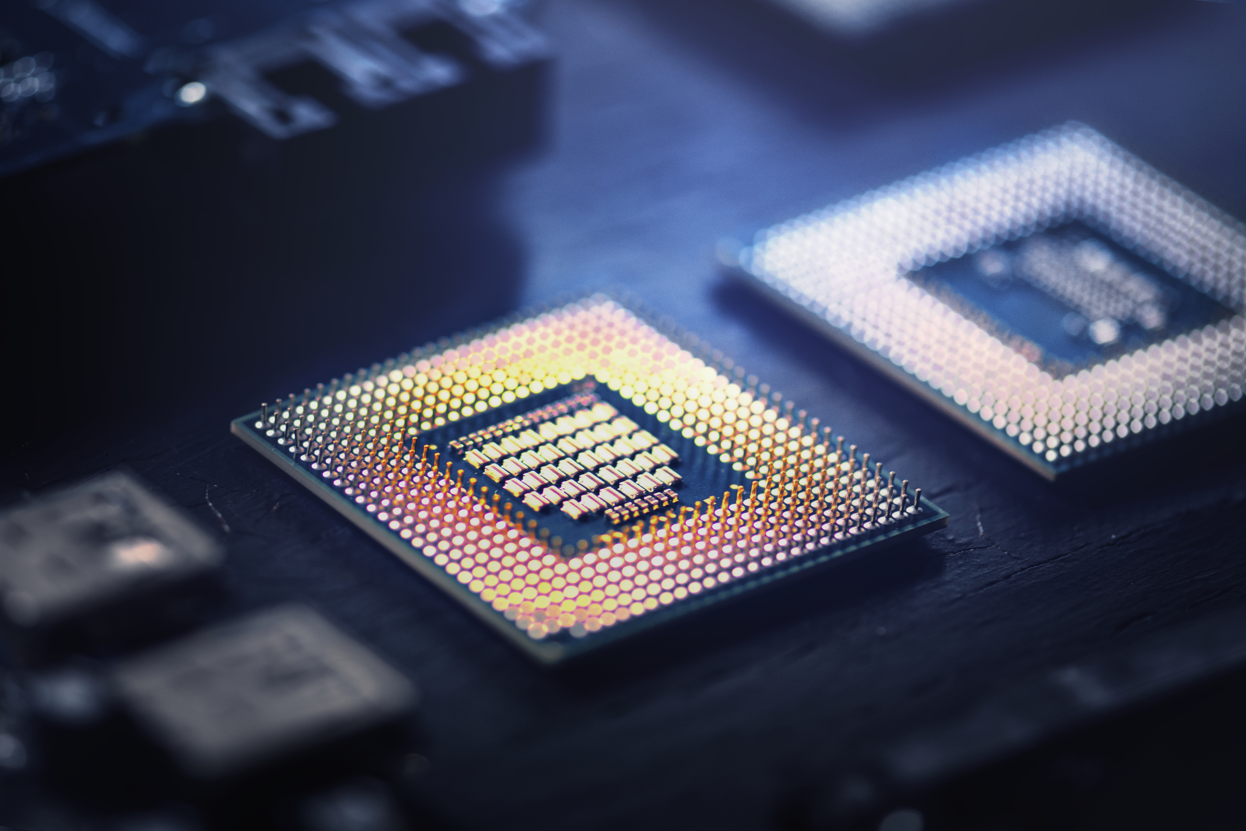 Understanding CPU Architecture: Exploring the Connection Between vCPUs ...