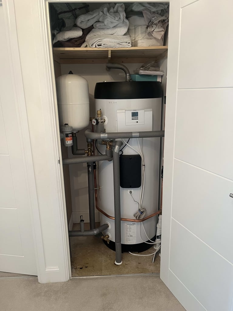 Detached property, hosted by Andrew | Visit a heat pump