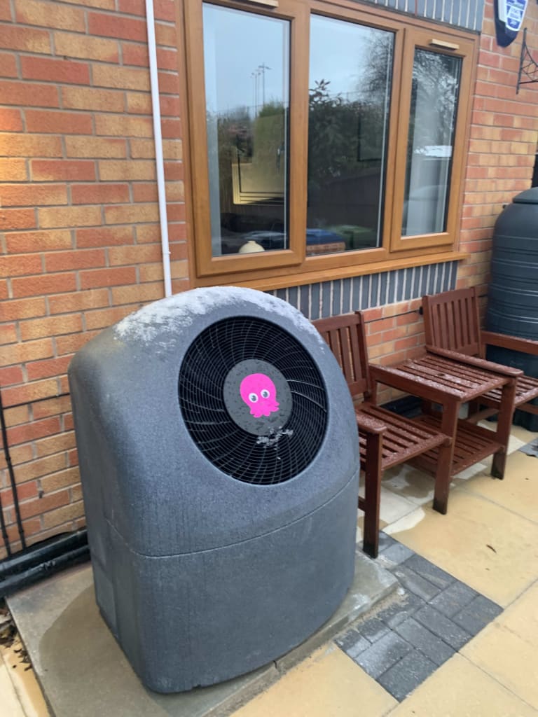 Bungalow, hosted by Geoff | Visit a heat pump