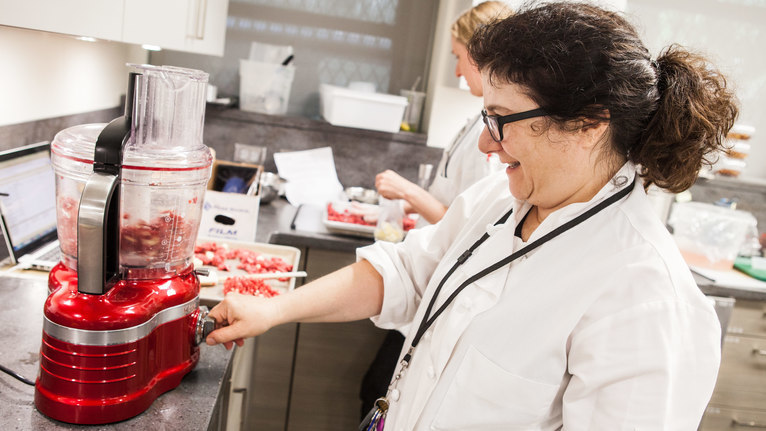 Top 6 Best Food Processors | 2017 Ranking | Best Food Processor Reviews ...