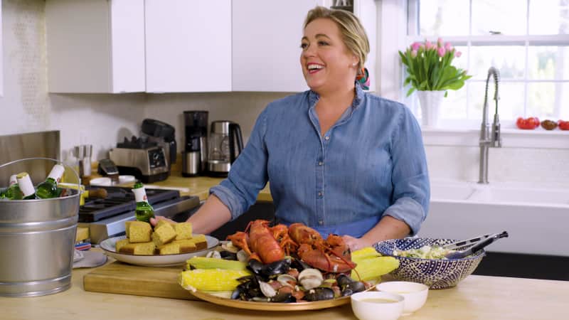 Julia Collin Davison on Her New Show and What It’s Like to Film One ...