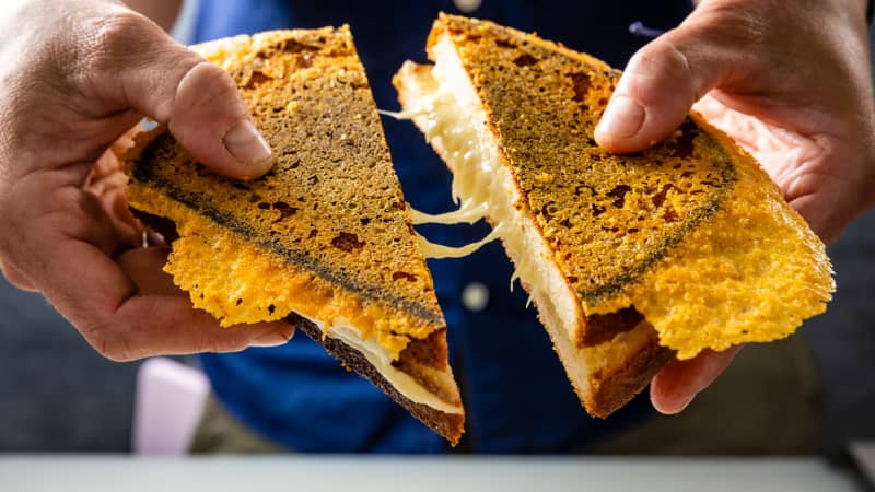 How to Improve Your Grilled Cheese by Adding Cheese to the Outside ...