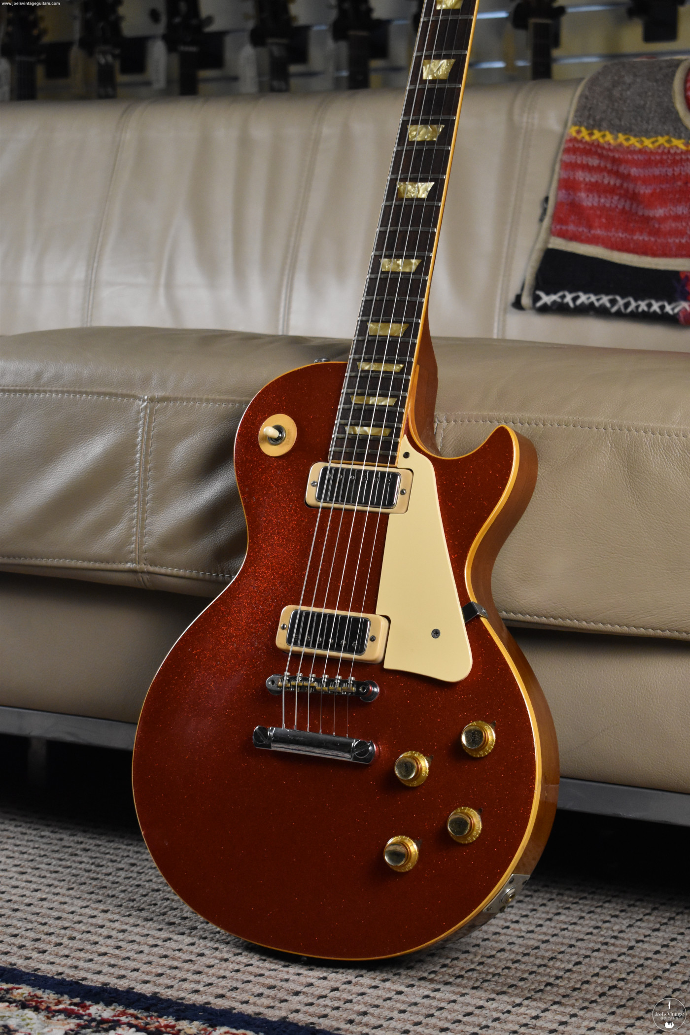 Joel's Vintage Guitars | Gibson Les Paul Deluxe 1975 Red Rocket Sparkle