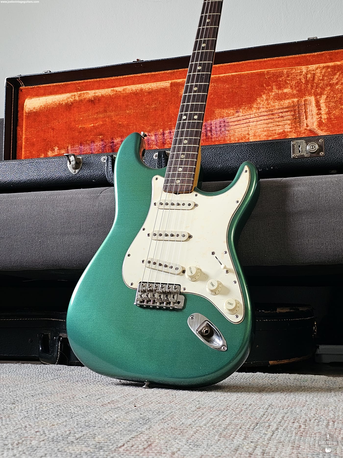 Joel's Vintage Guitars | Fender Stratocaster 1966 Sherwood Green Refinish
