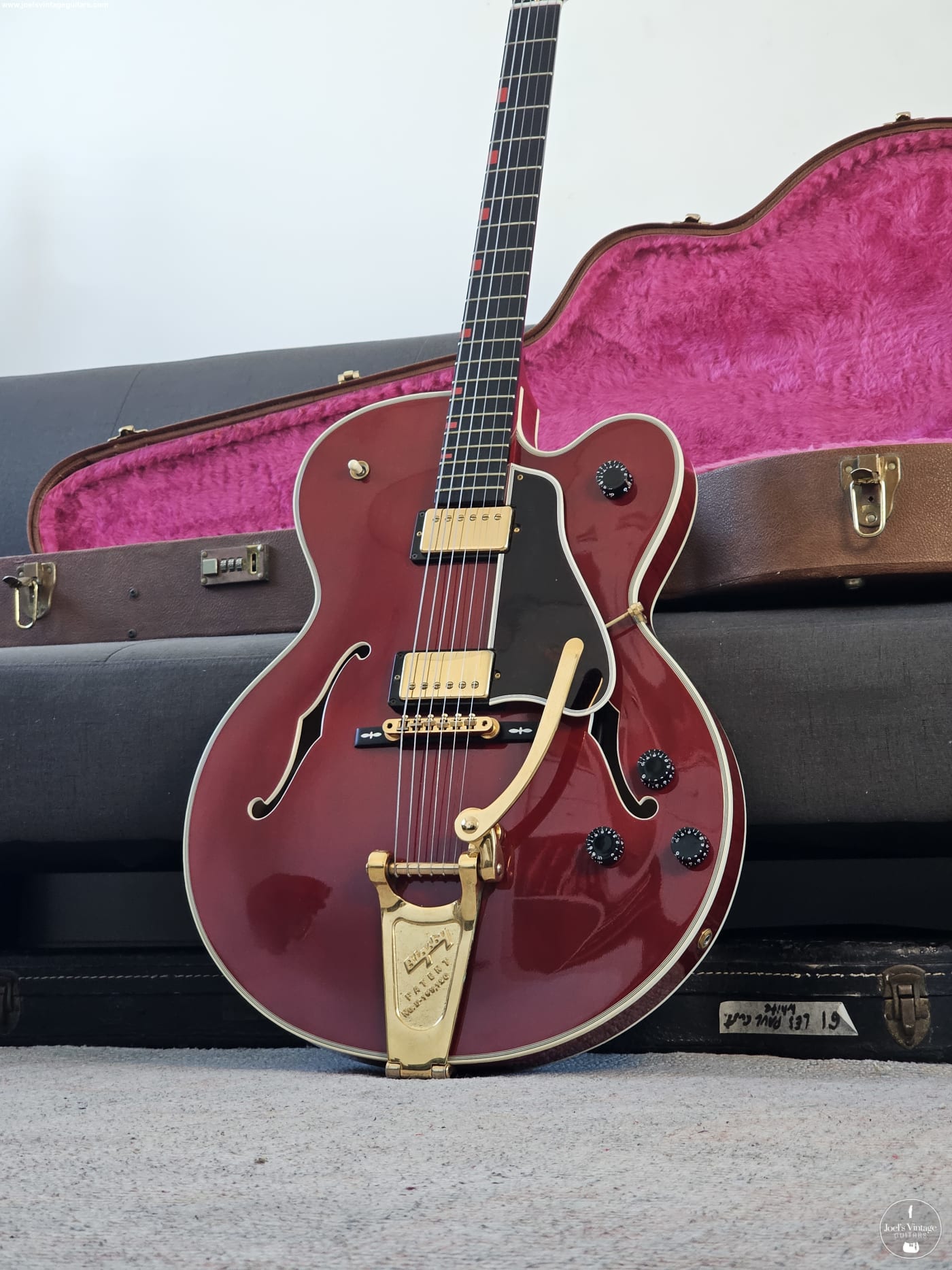 Joel's Vintage Guitars | Gibson Chet Atkins Country Gentleman 1989 Cherry