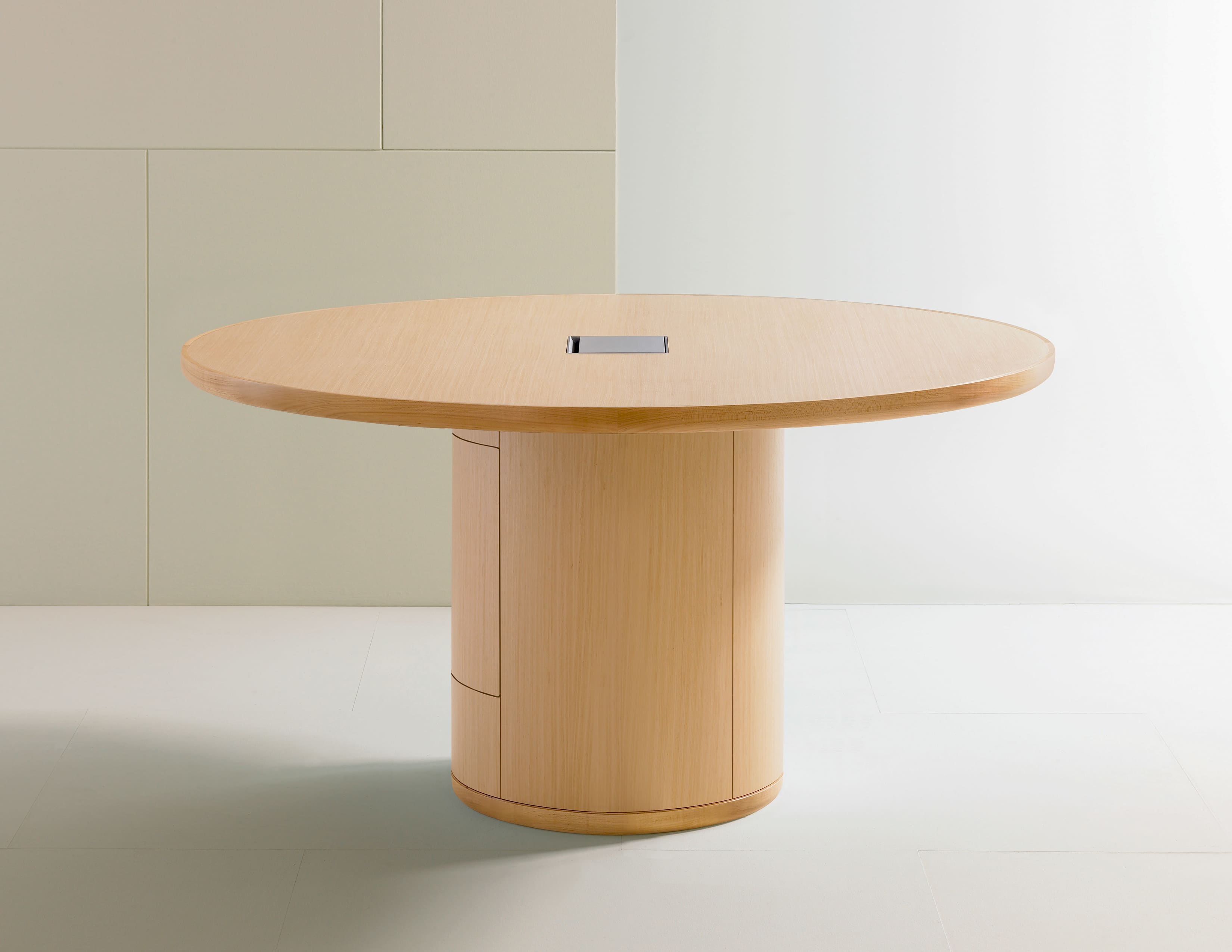 Linea Round Conference Table
