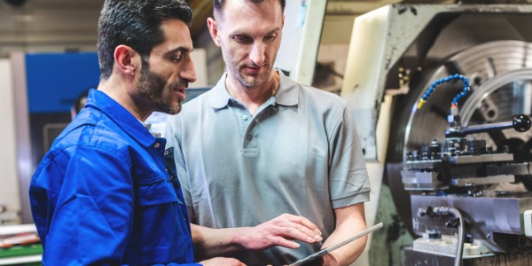 What does a mechanical engineering technician do? - CareerExplorer