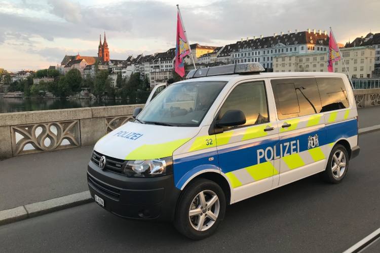 Basel – Unfall zwischen Personenwagen und Fussgänger