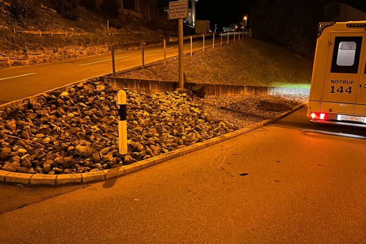 Eichberg SG - Mit Motorrad gestürzt