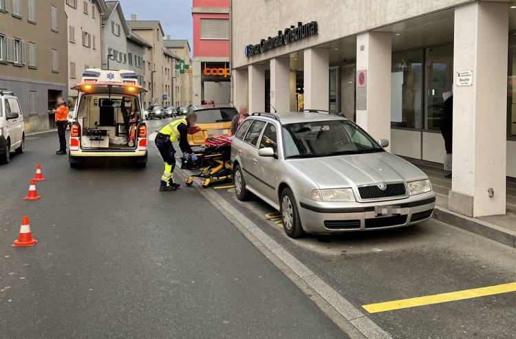 Domat/Ems GR – Frau bei Kollision verletzt