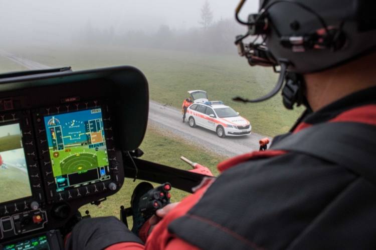 Unterwasser SG - Helikopter nach Unfall im Einsatz