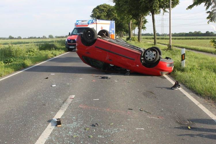Zeugenaufruf nach schwerem Unfall in Rommerskirchen