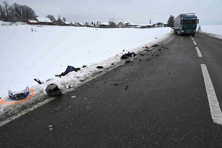 Oberbüren SG - 17-jähriger Motorradfahrer bei Unfall verletzt