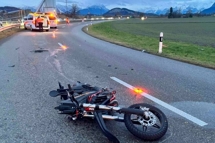Diepoldsau SG – Motorradfahrer (17) bei Unfall verletzt