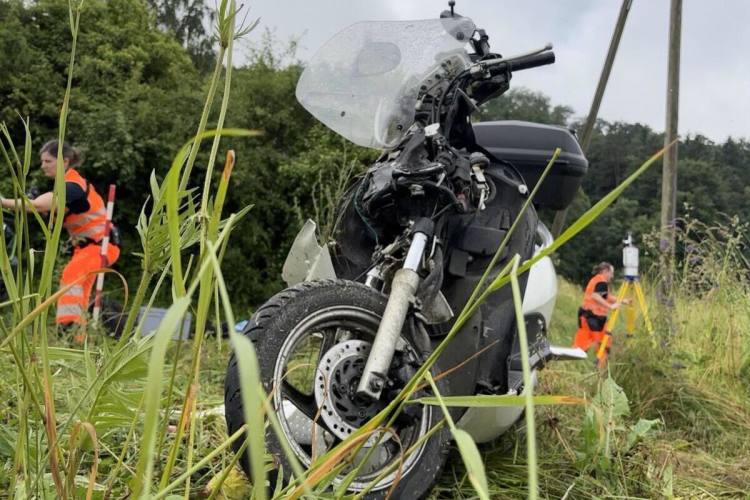 Dorf ZH – Rettungshelikopter nach Unfall im Einsatz