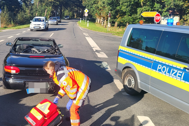 Drochtersen NI – Rollerfahrerin bei Auffahrunfall schwer verletzt