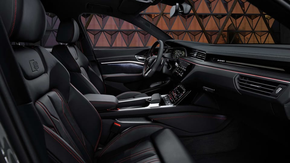 Audi Q8 e-tron SUV 250kW 50 Quattro 95kWh Sport 5dr Auto [Tech Pack ...