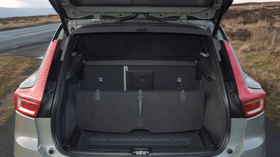 Volvo EX40 300kW Twin Motor Plus 82kWh 5dr AWD Auto Lease - Select Car ...