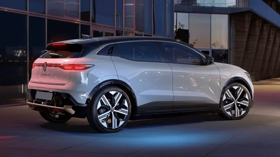 Renault Megane E-Tech Hatchback EV60 160kW Iconic Comfort Range 60kWh ...