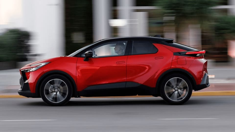 Toyota C-HR Hatchback 2.0 PHEV Design 5dr CVT [Bi-tone] Lease - Select Car Leasing