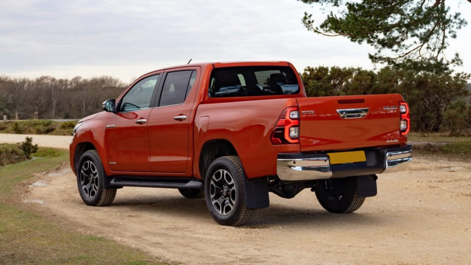 Toyota Hilux Pick Up Invincible D/Cab Pick Up 2.4 D-4D Auto Lease ...