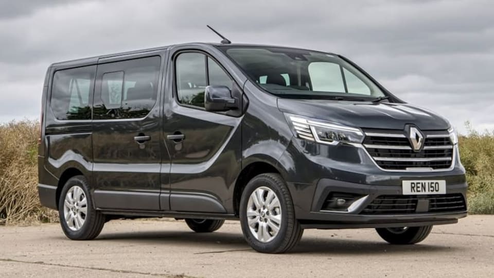 Renault Trafic Minibus LWB MINIBUS LL30 Blue dCi 150 Advance 9 Seater ...