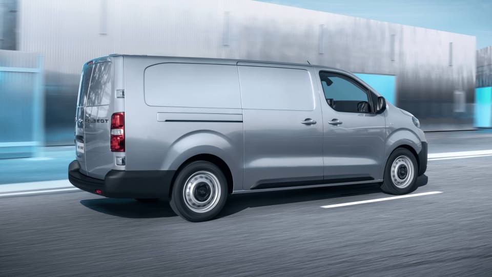 Peugeot Expert Medium Van L1 1.5 BlueHDi 120 Professional Van Lease ...