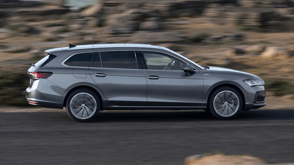 Skoda Superb Estate 1.5 TSI e-TEC SE Technology 5dr DSG Lease - Select ...