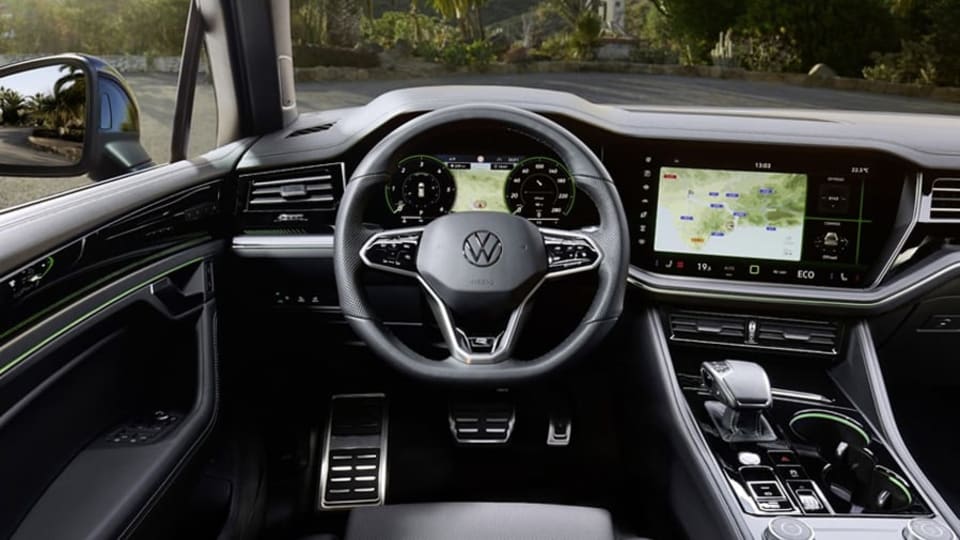 Volkswagen Touareg SUV 3.0 V6 TDI 4Motion 286 Black Edition 5dr Tip ...