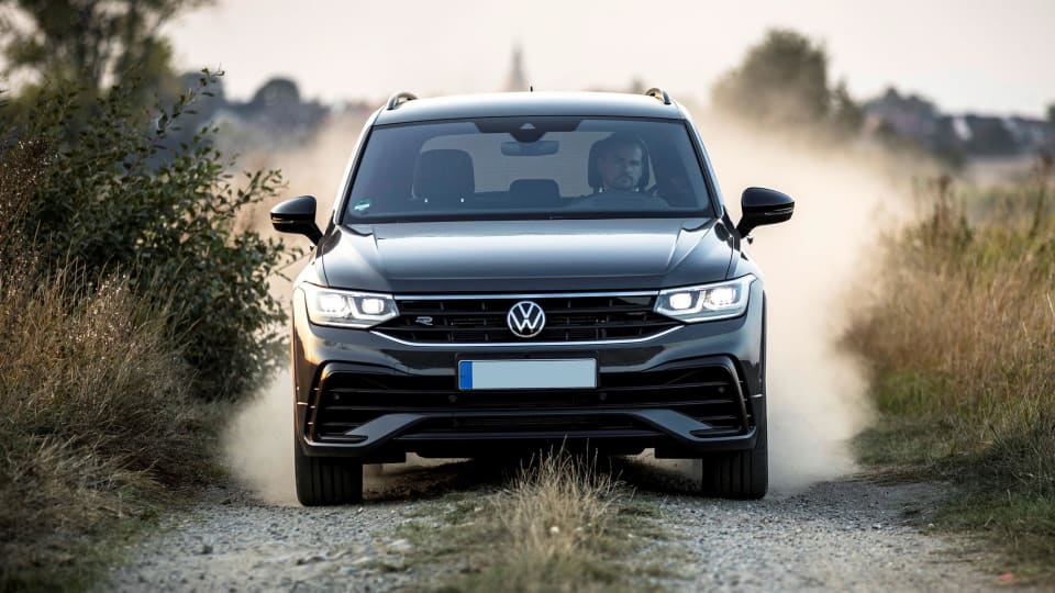 Volkswagen Tiguan Estate 1.4 TSI eHybrid Black Edition 5dr DSG Lease ...