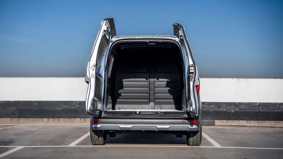 Renault Kangoo E-Tech Small Van L2 E-TECH LL21 90kW 44kWh Advance ...