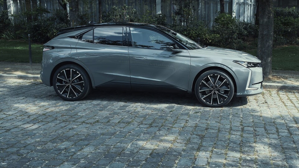 DS DS4 SUV 1.6 Plug-in Hybrid 225 Etoile 5dr EAT8 Lease - Select Car ...