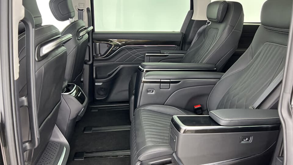 Maxus MIFA 9 MPV 180kW Elite [8 Seat] 90kWh 5dr Auto Lease - Select Car ...