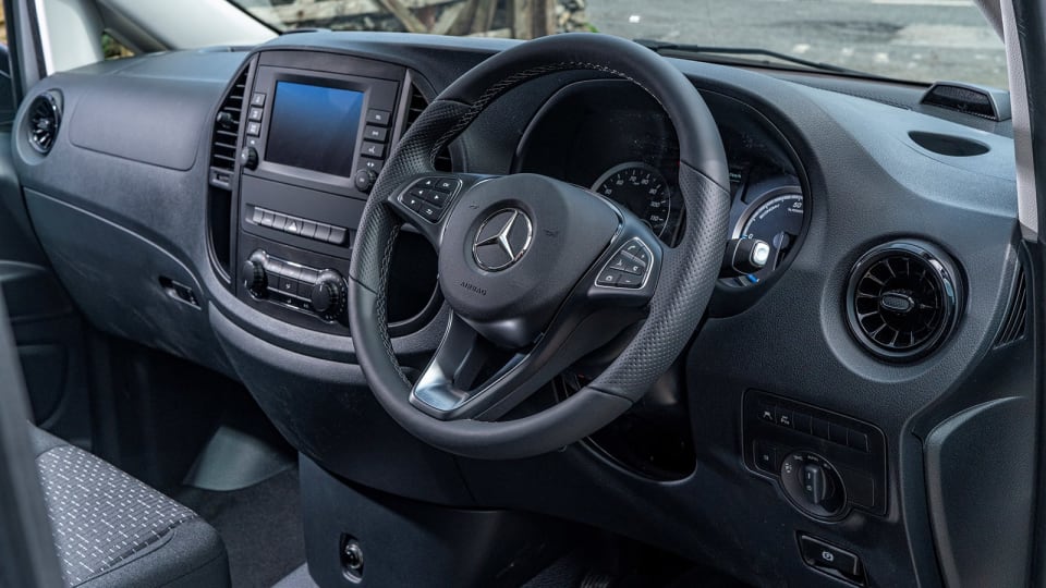 Mercedes eVito Small Van e L2 FWD 85kW 66kWh Progressive Van Auto Lease ...