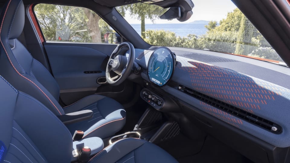 Mini Aceman Hatchback 135kW E Classic 43kWh 5dr Auto Lease - Select Car ...