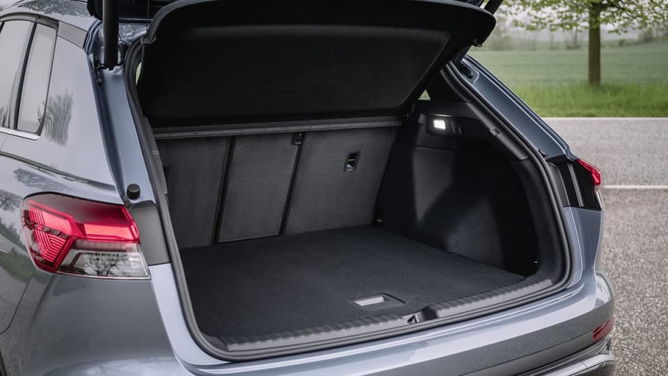 Audi Q4 e-tron SUV 210kW 45 82kWh Sport 5dr Auto [Leather/Tech Pro ...