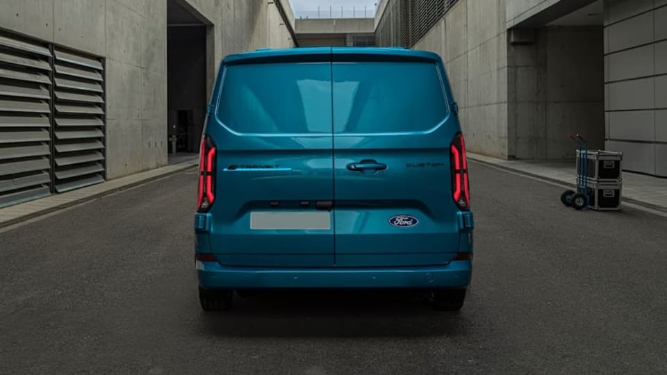 Ford E-Transit Custom Medium Van E- 320 L1 RWD 100kW 65kWh H1 Multicab ...