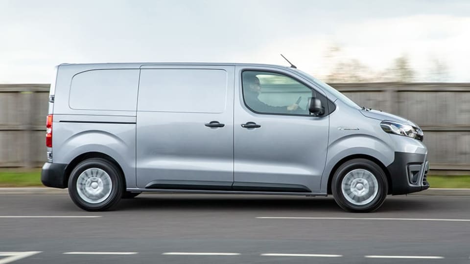 Toyota Proace Electric Medium Van MEDIUM 100kW Icon 75kWh Van Auto ...