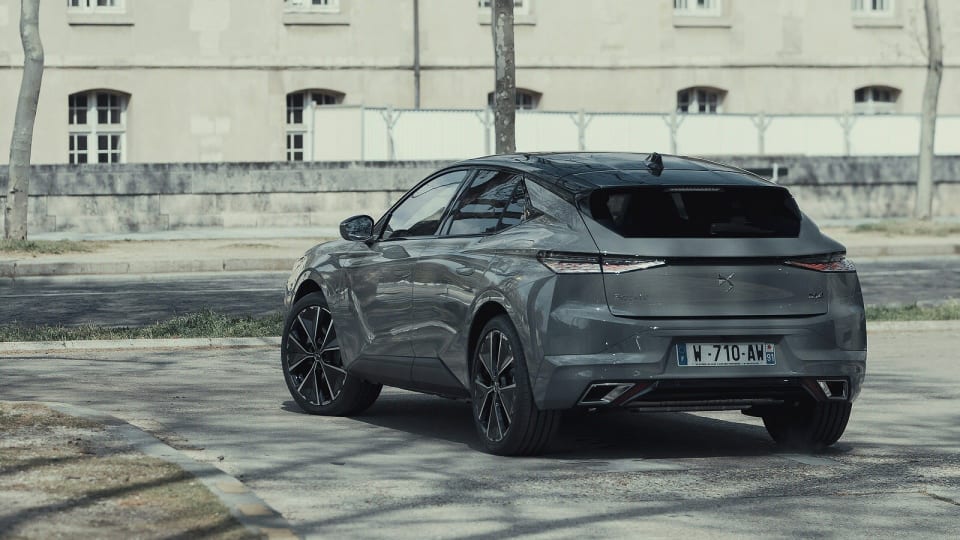 DS DS4 SUV 1.6 E-TENSE Trocadero 5dr EAT8 Lease - Select Car Leasing