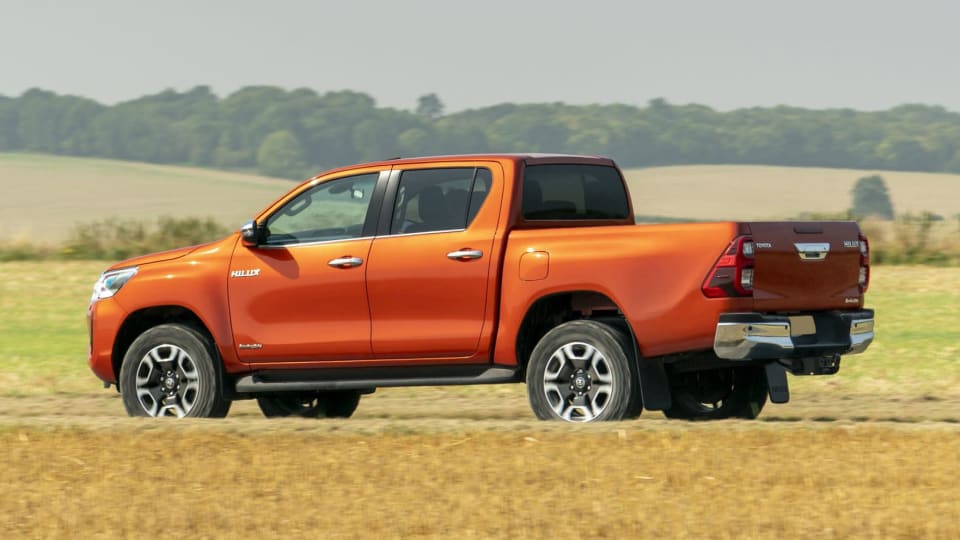 Toyota Hilux Pick Up Invincible X D/Cab Pick Up 2.8 Hybrid 48V Auto ...