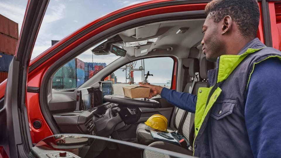 Ford Transit Custom Medium Van 320 L1 FWD 2.0 EcoBlue 136ps Low Roof D ...