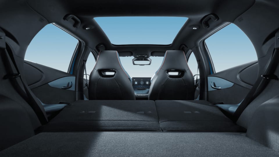 BYD Dolphin Hatchback 150kW Design 60.4kWh 5dr Auto Lease - Select Car ...