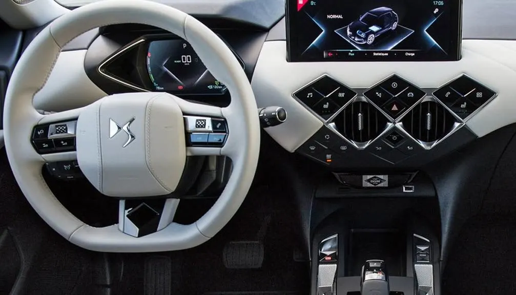 DS DS3 Electric Hatchback 115kW E-TENSE Performance Line 50kWh 5dr Auto ...