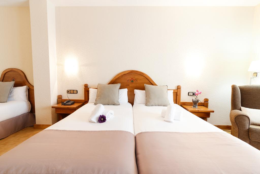 Hotel Sant Gothard, Arinsal & Pal, Andorra - Ski Holidays from Ski McNeill