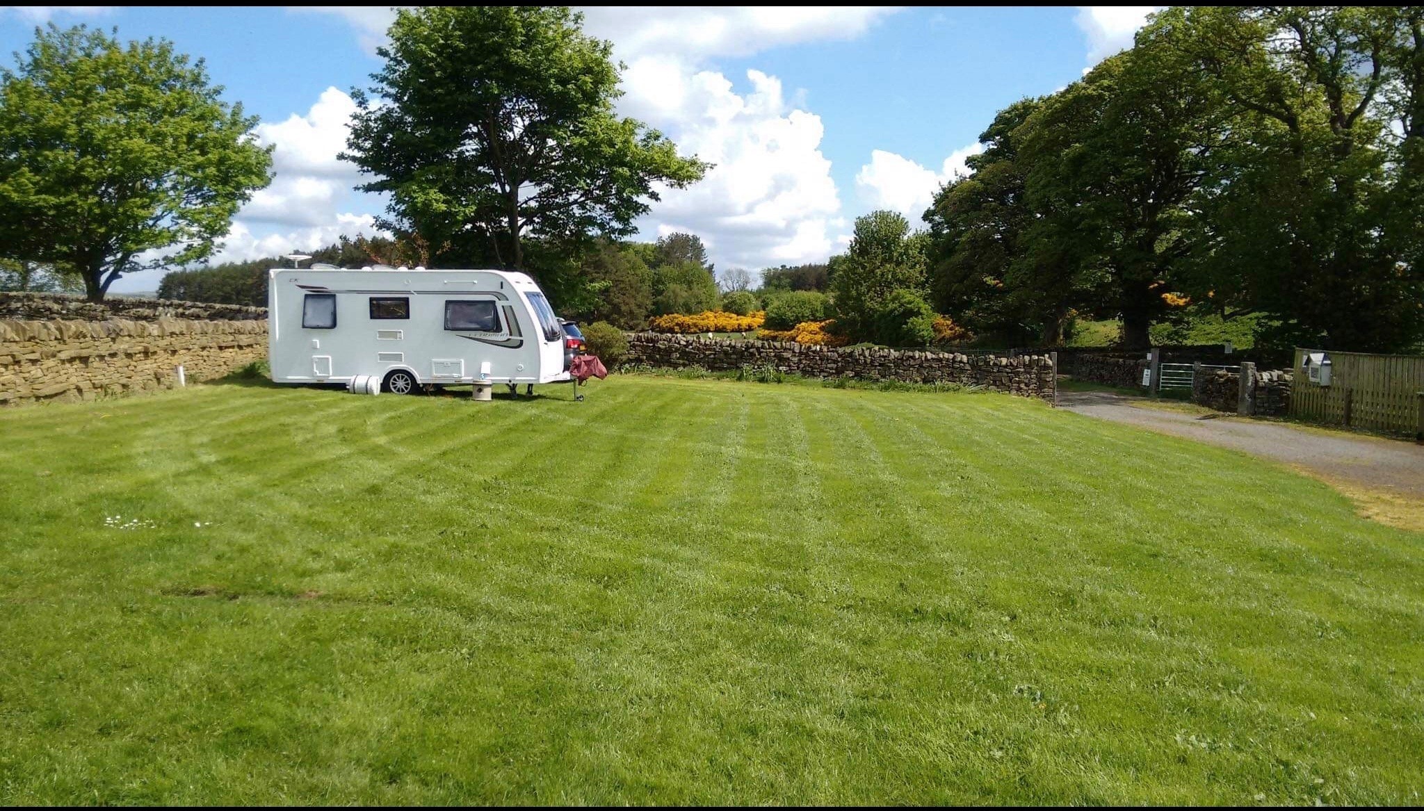 Electric Grass Touring Pitch - Elf Hills Caravan Site